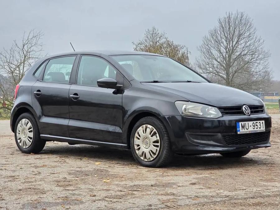 Melns Volkswagen Polo 2009 Grobiņa, ar dzinēja tilpumu 1.60 L un nobraukumu 236 tūkst. km par 3750 €, foto 6 vietnē AUTOMOTO.COM.LV