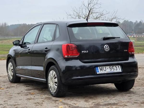 Black Volkswagen Polo 2009 in Grobiņa, with an engine capacity of 1.60 L and mileage of 236 thousand km for 3750 €, photo 9 on AUTOMOTO.COM.LV