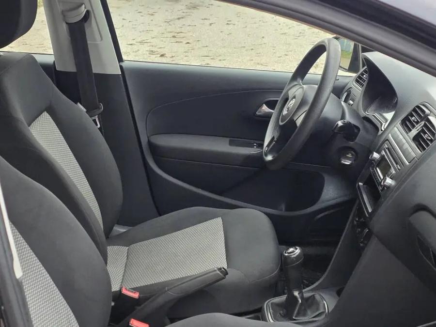 Melns Volkswagen Polo 2009 Grobiņa, ar dzinēja tilpumu 1.60 L un nobraukumu 236 tūkst. km par 3750 €, foto 13 vietnē AUTOMOTO.COM.LV