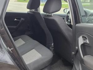Melns Volkswagen Polo 2009 Grobiņa, ar dzinēja tilpumu 1.60 L un nobraukumu 236 tūkst. km par 3750 €, foto 15 vietnē AUTOMOTO.COM.LV