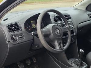 Melns Volkswagen Polo 2009 Grobiņa, ar dzinēja tilpumu 1.60 L un nobraukumu 236 tūkst. km par 3750 €, foto 18 vietnē AUTOMOTO.COM.LV