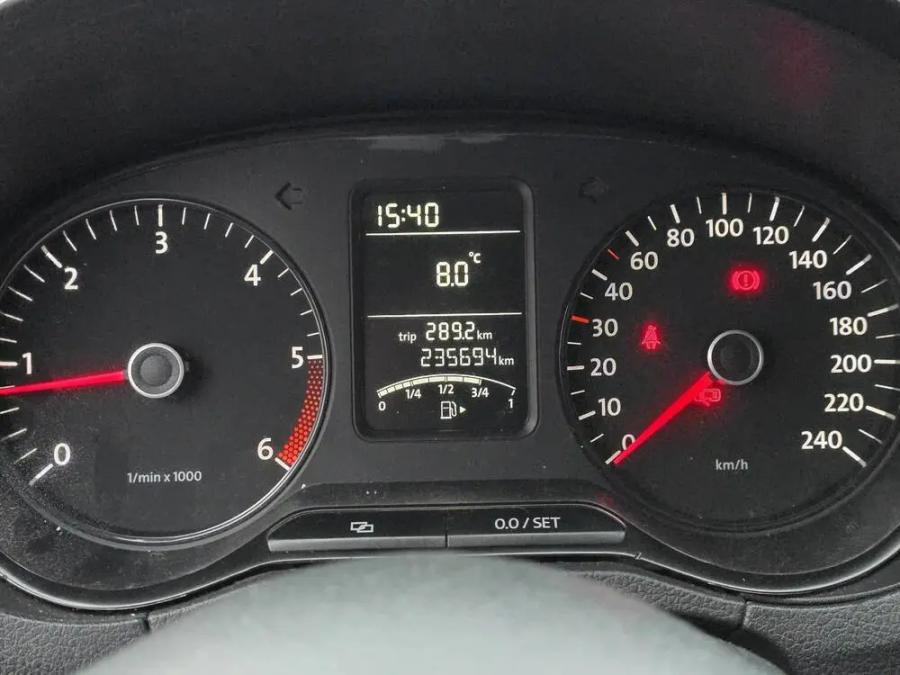Melns Volkswagen Polo 2009 Grobiņa, ar dzinēja tilpumu 1.60 L un nobraukumu 236 tūkst. km par 3750 €, foto 19 vietnē AUTOMOTO.COM.LV