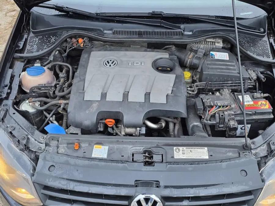 Melns Volkswagen Polo 2009 Grobiņa, ar dzinēja tilpumu 1.60 L un nobraukumu 236 tūkst. km par 3750 €, foto 20 vietnē AUTOMOTO.COM.LV