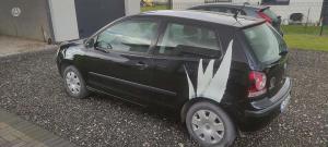 Black Volkswagen Polo 2009 in Siauliai, with an engine capacity of 1.20 L and mileage of 184 thousand km for 950 €, photo 5 on AUTOMOTO.COM.LV