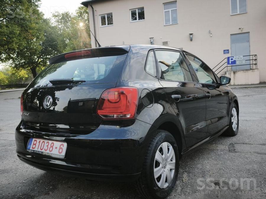Black Volkswagen Polo 2009 in Cesis, with an engine capacity of 1.60 L and mileage of 0 thousand km for 4700 €, photo 9 on AUTOMOTO.COM.LV