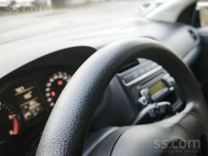 Black Volkswagen Polo 2009 in Cesis, with an engine capacity of 1.60 L and mileage of 0 thousand km for 4700 €, photo 15 on AUTOMOTO.COM.LV