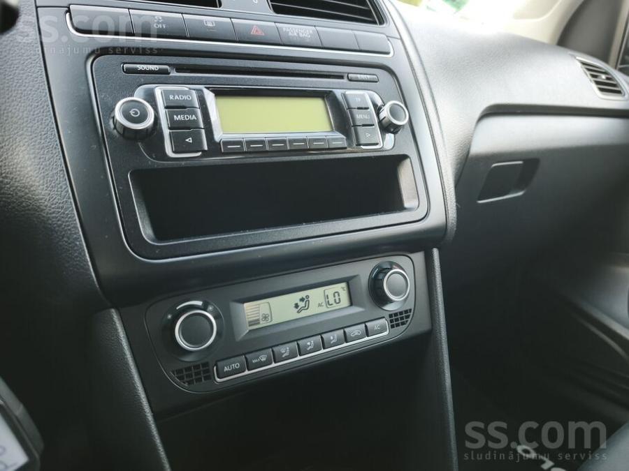 Black Volkswagen Polo 2009 in Cesis, with an engine capacity of 1.60 L and mileage of 0 thousand km for 4700 €, photo 20 on AUTOMOTO.COM.LV