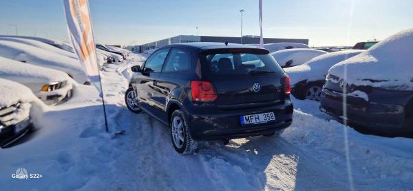 Melns Volkswagen Polo 2010 Viļņa, ar dzinēja tilpumu 1.20 L un nobraukumu 260 tūkst. km par 4450 €, foto 4 vietnē AUTOMOTO.COM.LV