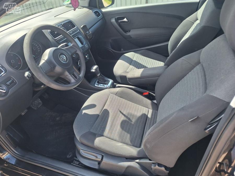 Melns Volkswagen Polo 2010 Marijampole, ar dzinēja tilpumu 1.60 L un nobraukumu 271 tūkst. km par 3650 €, foto 11 vietnē AUTOMOTO.COM.LV
