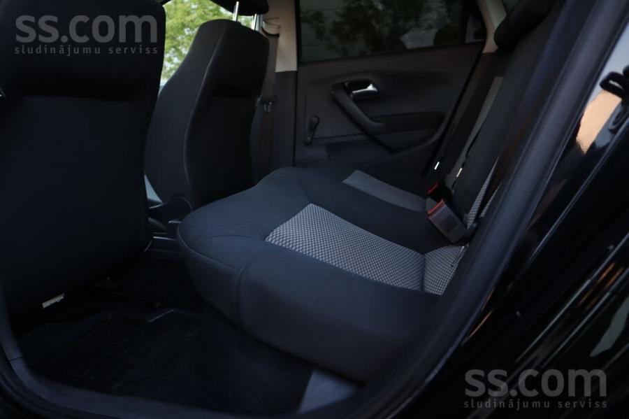 Melns Volkswagen Polo 2010 Rīga, ar dzinēja tilpumu 1.20 L un nobraukumu 306 tūkst. km par 3490 €, foto 17 vietnē AUTOMOTO.COM.LV