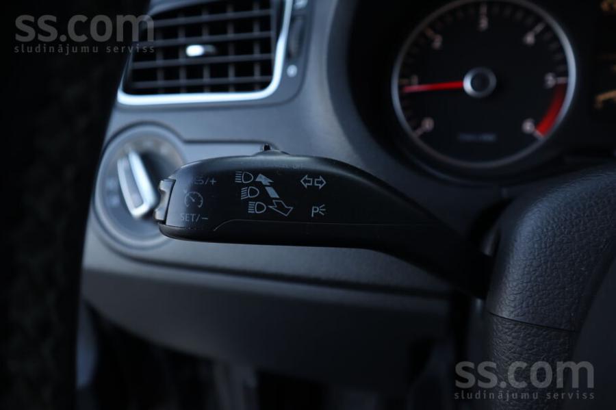 Melns Volkswagen Polo 2010 Rīga, ar dzinēja tilpumu 1.20 L un nobraukumu 306 tūkst. km par 3490 €, foto 22 vietnē AUTOMOTO.COM.LV