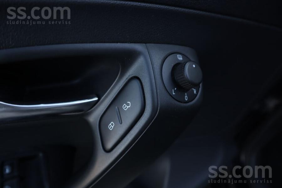 Melns Volkswagen Polo 2010 Rīga, ar dzinēja tilpumu 1.20 L un nobraukumu 306 tūkst. km par 3490 €, foto 23 vietnē AUTOMOTO.COM.LV