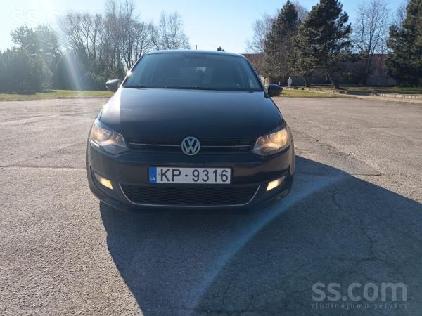 Melns Volkswagen Polo 2010 Liepāja, ar dzinēja tilpumu 1.60 L un nobraukumu 287 tūkst. km par 3200 €, foto 5 vietnē AUTOMOTO.COM.LV