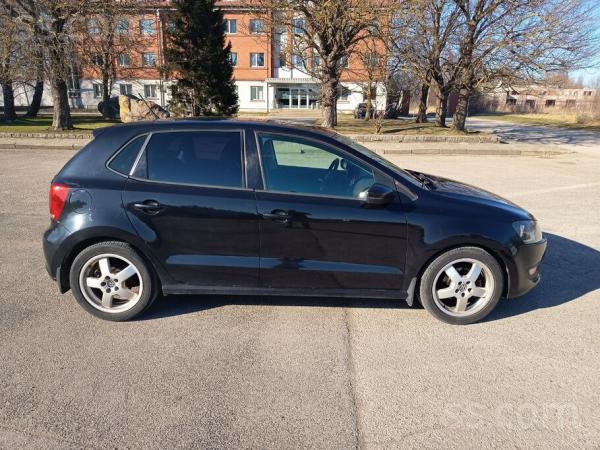 Melns Volkswagen Polo 2010 Liepāja, ar dzinēja tilpumu 1.60 L un nobraukumu 287 tūkst. km par 3200 €, foto 6 vietnē AUTOMOTO.COM.LV