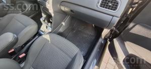 Melns Volkswagen Polo 2010 Liepāja, ar dzinēja tilpumu 1.60 L un nobraukumu 142 tūkst. km par 5432 €, foto 4 vietnē AUTOMOTO.COM.LV