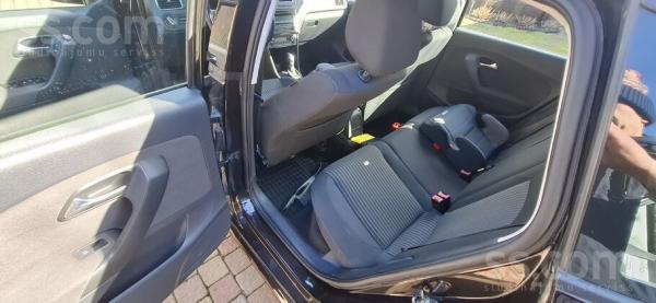 Melns Volkswagen Polo 2010 Liepāja, ar dzinēja tilpumu 1.60 L un nobraukumu 142 tūkst. km par 5432 €, foto 4 vietnē AUTOMOTO.COM.LV