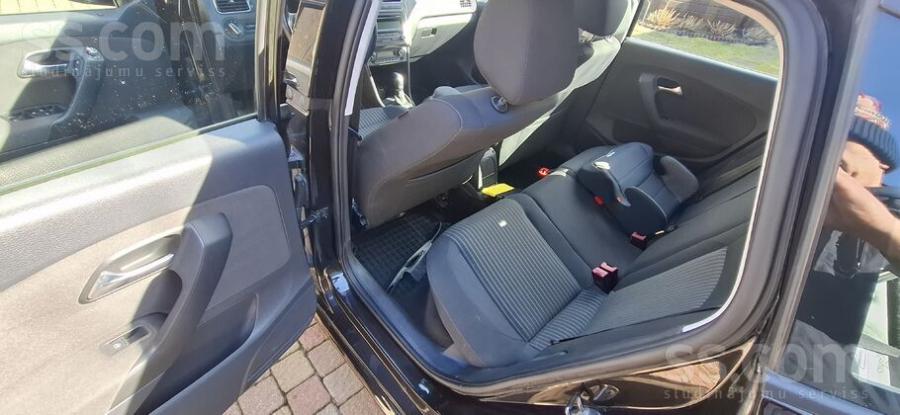Melns Volkswagen Polo 2010 Liepāja, ar dzinēja tilpumu 1.60 L un nobraukumu 142 tūkst. km par 5432 €, foto 5 vietnē AUTOMOTO.COM.LV