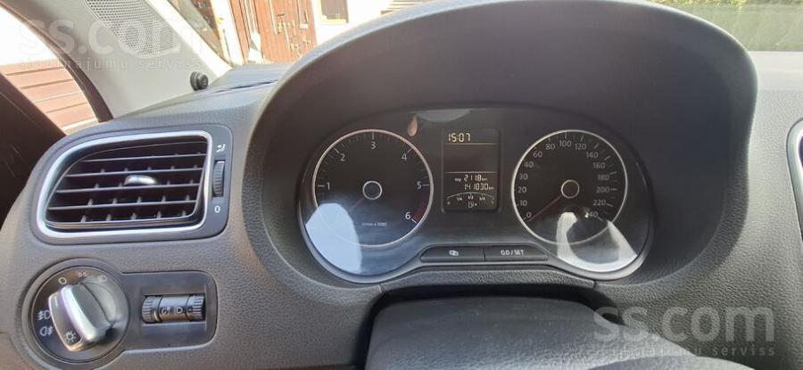 Melns Volkswagen Polo 2010 Liepāja, ar dzinēja tilpumu 1.60 L un nobraukumu 142 tūkst. km par 5432 €, foto 7 vietnē AUTOMOTO.COM.LV