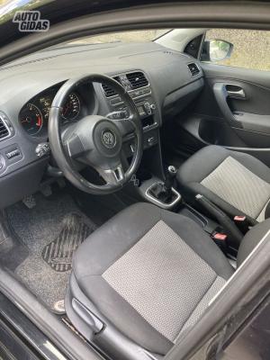 Black Volkswagen Polo 2010 in Vilnius, with an engine capacity of 1.20 L and mileage of 258 thousand km for 2650 €, photo 6 on AUTOMOTO.COM.LV