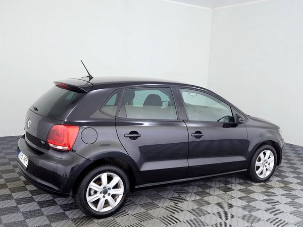 Black Volkswagen Polo 2010 in Tallinn, with an engine capacity of 1.60 L and mileage of 348 thousand km for 1999 €, photo 3 on AUTOMOTO.COM.LV