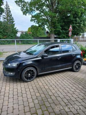 Melns Volkswagen Polo 2010 Rīga, ar dzinēja tilpumu 1.60 L un nobraukumu 235 tūkst. km par 2000 €, foto  vietnē AUTOMOTO.COM.LV