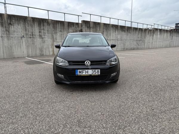 Black Volkswagen Polo 2010 in Vilnius, with an engine capacity of 1.20 L and mileage of 269 thousand km for 4000 €, photo 1 on AUTOMOTO.COM.LV