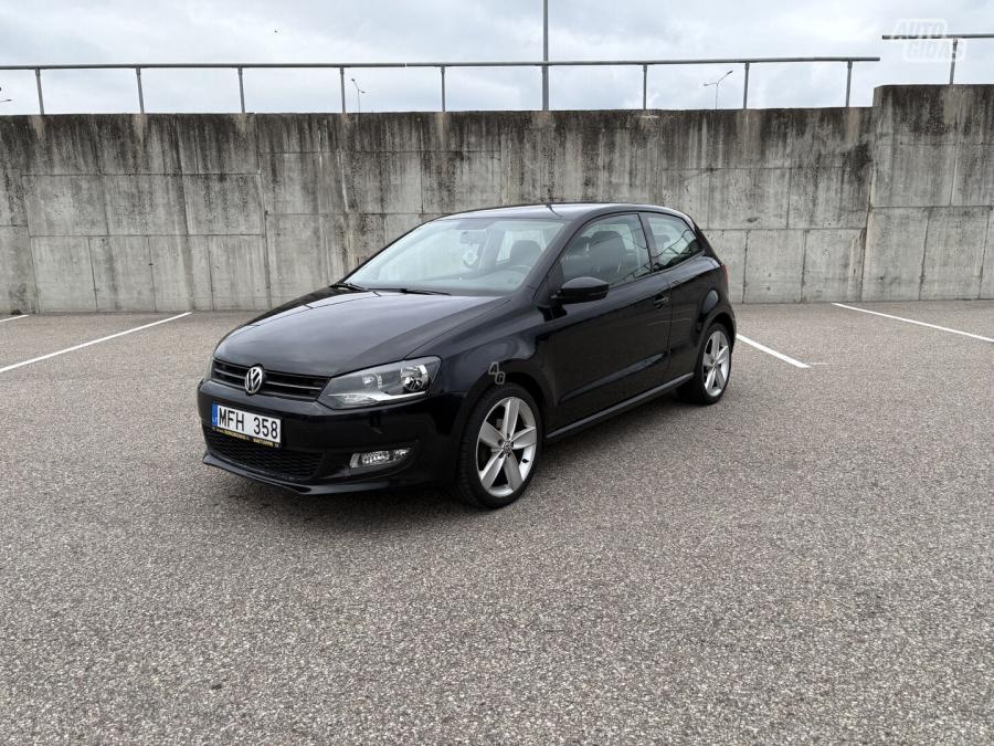 Black Volkswagen Polo 2010 in Vilnius, with an engine capacity of 1.20 L and mileage of 269 thousand km for 4000 €, photo 3 on AUTOMOTO.COM.LV
