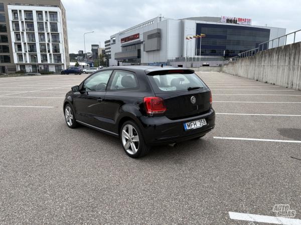 Black Volkswagen Polo 2010 in Vilnius, with an engine capacity of 1.20 L and mileage of 269 thousand km for 4000 €, photo 5 on AUTOMOTO.COM.LV