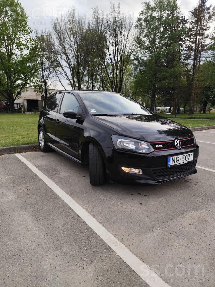 Melns Volkswagen Polo 2011 Saldus, ar dzinēja tilpumu 1.20 L un nobraukumu 313 tūkst. km par 3650 €, foto 1 vietnē AUTOMOTO.COM.LV