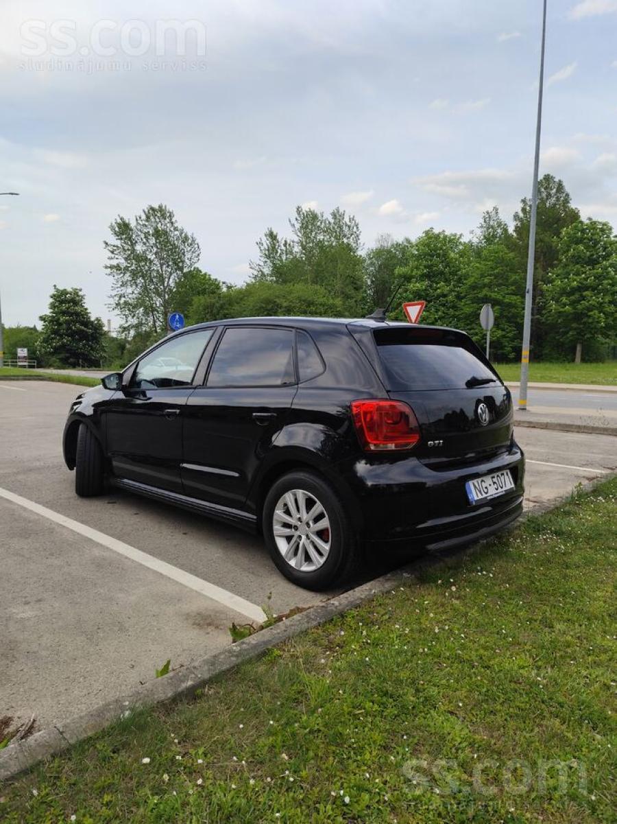 Melns Volkswagen Polo 2011 Saldus, ar dzinēja tilpumu 1.20 L un nobraukumu 313 tūkst. km par 3650 €, foto 3 vietnē AUTOMOTO.COM.LV