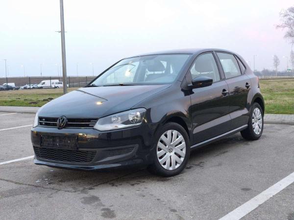 Black Volkswagen Polo 2011 in Marijampole, with an engine capacity of 1.20 L and mileage of 205 thousand km for 3200 €, photo 2 on AUTOMOTO.COM.LV