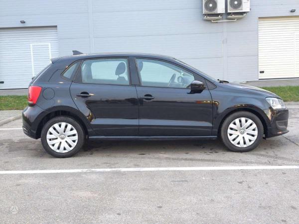 Black Volkswagen Polo 2011 in Marijampole, with an engine capacity of 1.20 L and mileage of 205 thousand km for 3200 €, photo 5 on AUTOMOTO.COM.LV