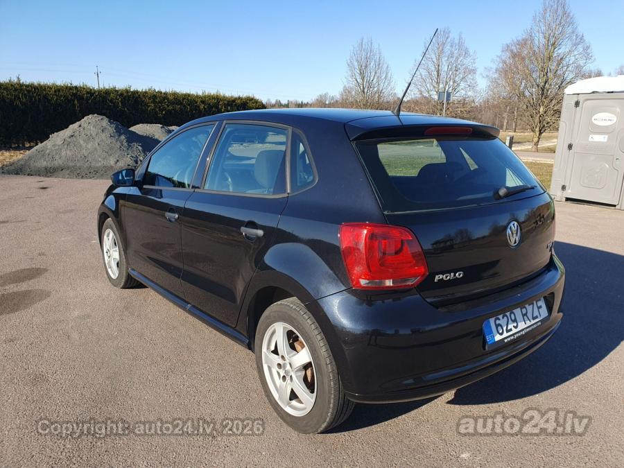 Black Volkswagen Polo 2011 in Tallinn, with an engine capacity of 1.20 L and mileage of 270 thousand km for 3500 €, photo 3 on AUTOMOTO.COM.LV
