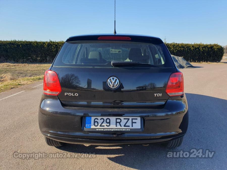 Black Volkswagen Polo 2011 in Tallinn, with an engine capacity of 1.20 L and mileage of 270 thousand km for 3500 €, photo 4 on AUTOMOTO.COM.LV
