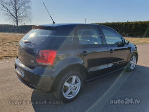 Black Volkswagen Polo 2011 in Tallinn, with an engine capacity of 1.20 L and mileage of 270 thousand km for 3500 €, photo 5 on AUTOMOTO.COM.LV