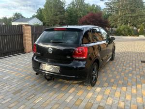 Black Volkswagen Polo 2011 in Riga, with an engine capacity of 1.20 L and mileage of 0 thousand km for 6990 €, photo 5 on AUTOMOTO.COM.LV