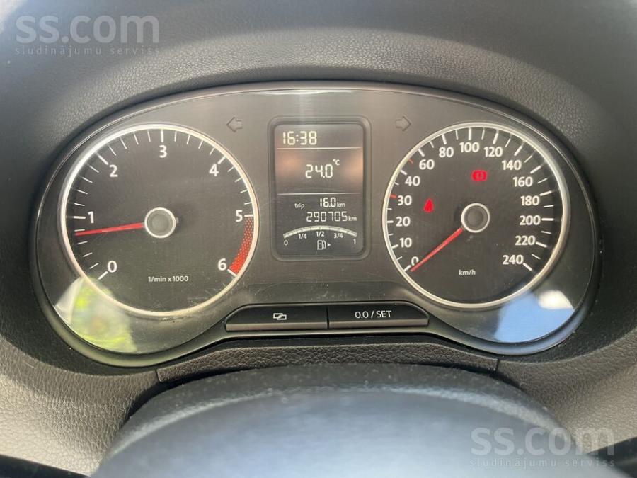 Melns Volkswagen Polo 2011 Jēkabpils, ar dzinēja tilpumu 1.60 L un nobraukumu 291 tūkst. km par 4650 €, foto 9 vietnē AUTOMOTO.COM.LV