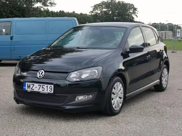 Melns Volkswagen Polo 2011 Liepāja, ar dzinēja tilpumu 1.20 L un nobraukumu 209 tūkst. km par 5200 €, foto 1 vietnē AUTOMOTO.COM.LV