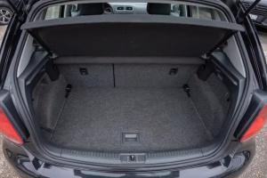 Melns Volkswagen Polo 2011 Liepāja, ar dzinēja tilpumu 1.20 L un nobraukumu 292 tūkst. km par 4950 €, foto 11 vietnē AUTOMOTO.COM.LV