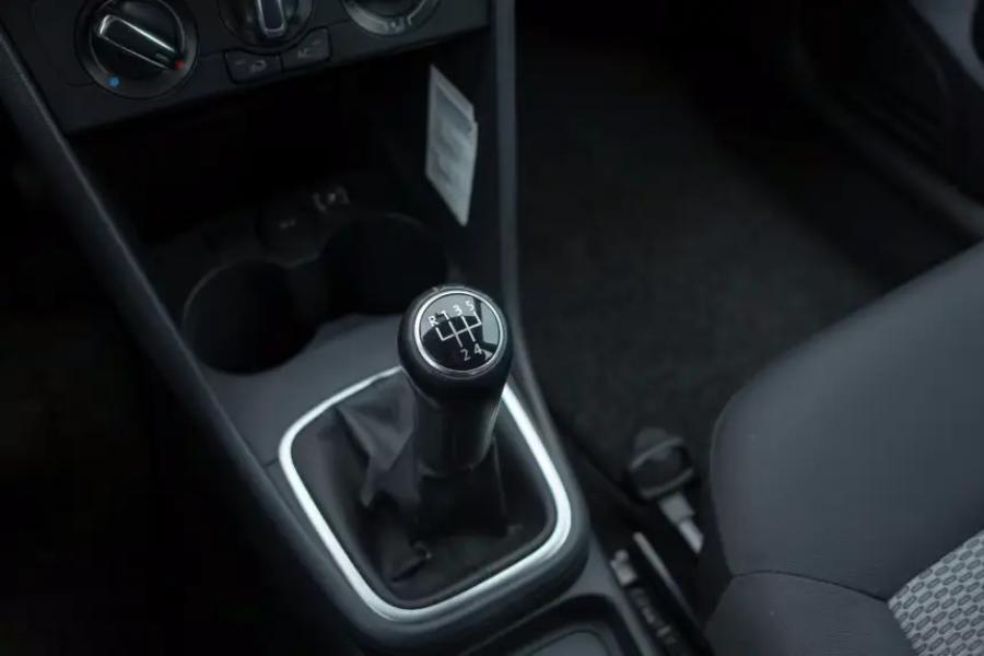 Melns Volkswagen Polo 2011 Liepāja, ar dzinēja tilpumu 1.20 L un nobraukumu 292 tūkst. km par 4950 €, foto 16 vietnē AUTOMOTO.COM.LV