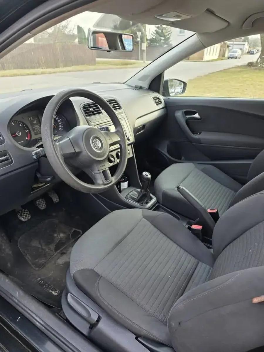 Melns Volkswagen Polo 2011 Ventspils, ar dzinēja tilpumu 1.20 L un nobraukumu 231 tūkst. km par 1490 €, foto 14 vietnē AUTOMOTO.COM.LV