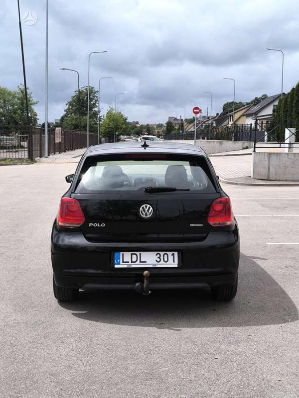 Black Volkswagen Polo 2011 in Telschi, with an engine capacity of 1.20 L and mileage of 212 thousand km for 2350 €, photo 8 on AUTOMOTO.COM.LV