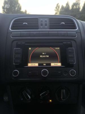 Black Volkswagen Polo 2011 in Telschi, with an engine capacity of 1.20 L and mileage of 212 thousand km for 2350 €, photo 12 on AUTOMOTO.COM.LV
