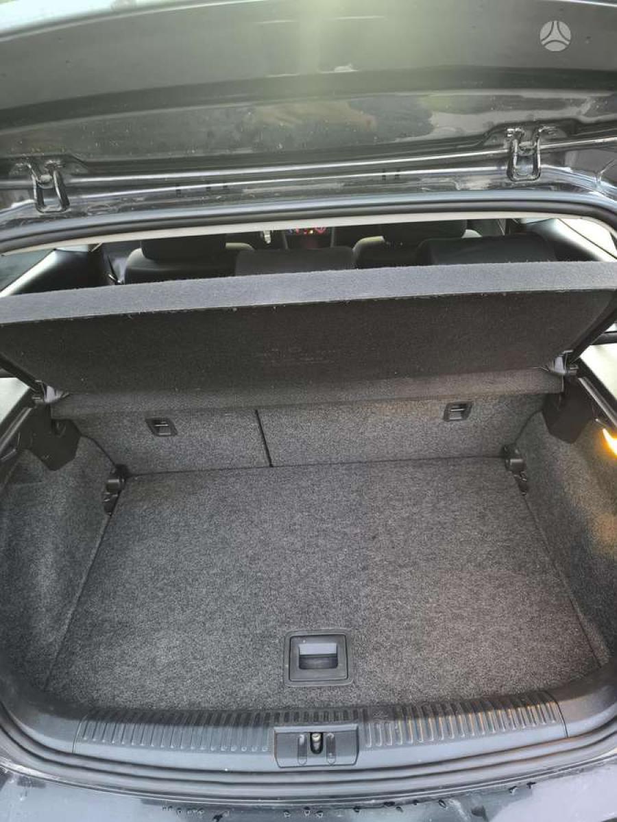 Black Volkswagen Polo 2011 in Telschi, with an engine capacity of 1.20 L and mileage of 212 thousand km for 2350 €, photo 13 on AUTOMOTO.COM.LV