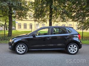 Черный Фольксваген Поло 2011 в Рига, объемом двигателя 1.60 л и пробегом 234 тыс. км за 6200 €, фото 3 на AUTOMOTO.COM.LV