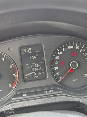 Melns Volkswagen Polo 2011 Jonava, ar dzinēja tilpumu 1.20 L un nobraukumu 193 tūkst. km par 3000 €, foto 6 vietnē AUTOMOTO.COM.LV