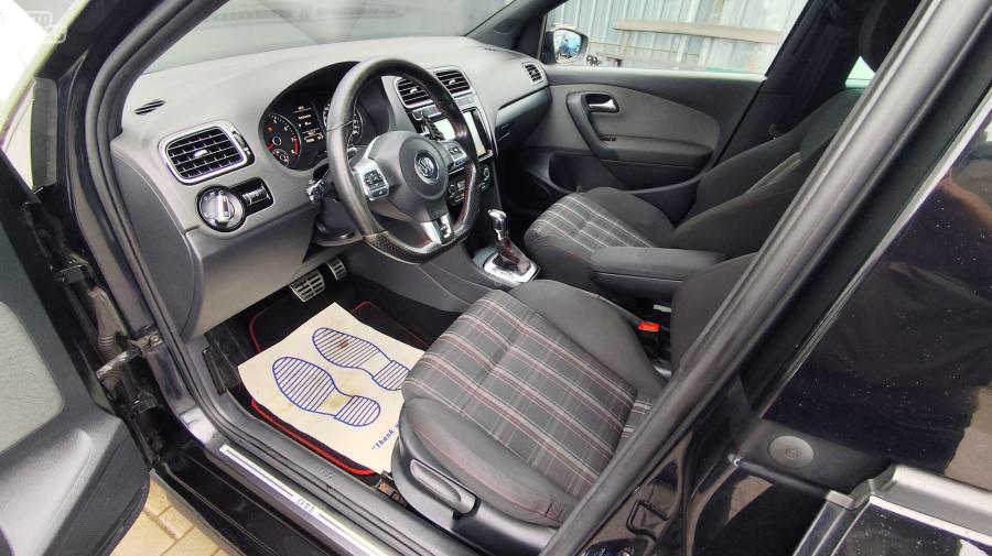 Melns Volkswagen Polo 2011 Ramučiai, ar dzinēja tilpumu 1.40 L un nobraukumu 171 tūkst. km par 5950 €, foto 17 vietnē AUTOMOTO.COM.LV