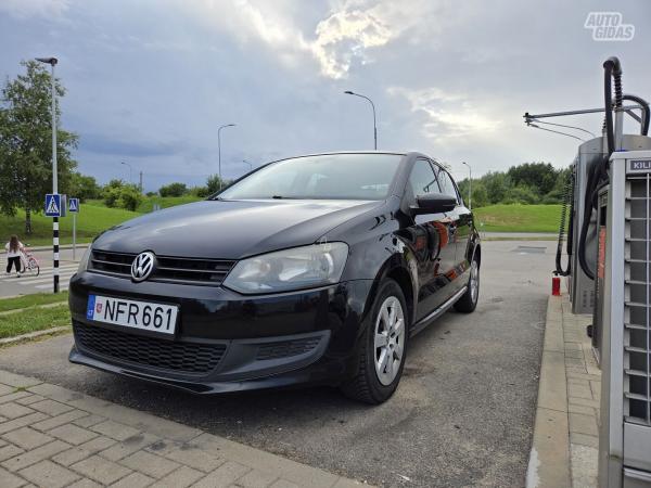 Melns Volkswagen Polo 2011 Jonava, ar dzinēja tilpumu 1.20 L un nobraukumu 193 tūkst. km par 3000 €, foto 3 vietnē AUTOMOTO.COM.LV