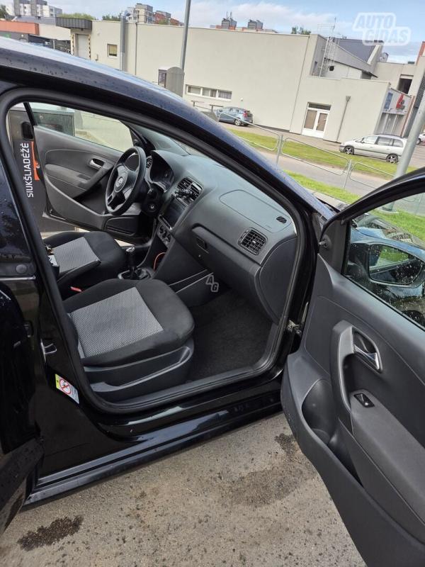 Melns Volkswagen Polo 2011 Jonava, ar dzinēja tilpumu 1.20 L un nobraukumu 193 tūkst. km par 3000 €, foto 9 vietnē AUTOMOTO.COM.LV