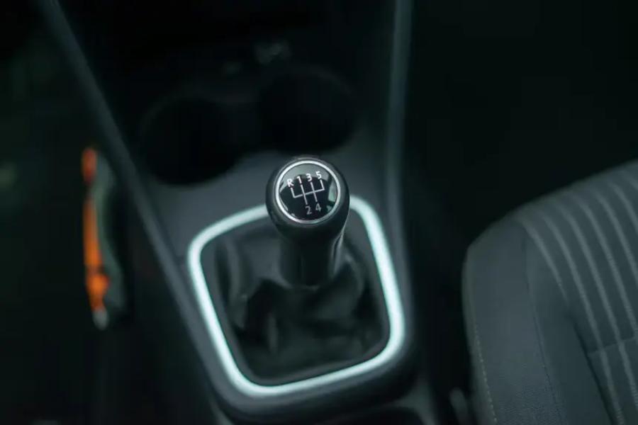 Melns Volkswagen Polo 2011 Liepāja, ar dzinēja tilpumu 1.60 L un nobraukumu 252 tūkst. km par 6250 €, foto 19 vietnē AUTOMOTO.COM.LV